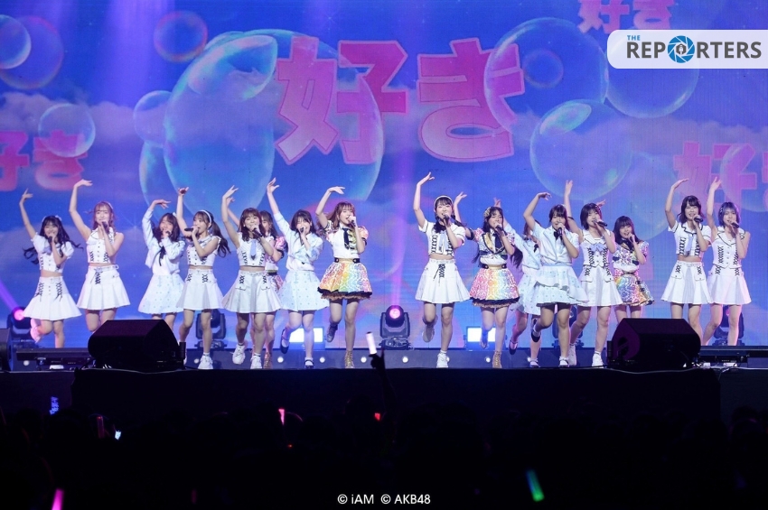 BNK48 + CGM48 ควงแขนรุ่นพี่ AKB48 โชว์ความสนุกบนเวที AKB48 Group CIRCLE JAM 2023 - The Reporters